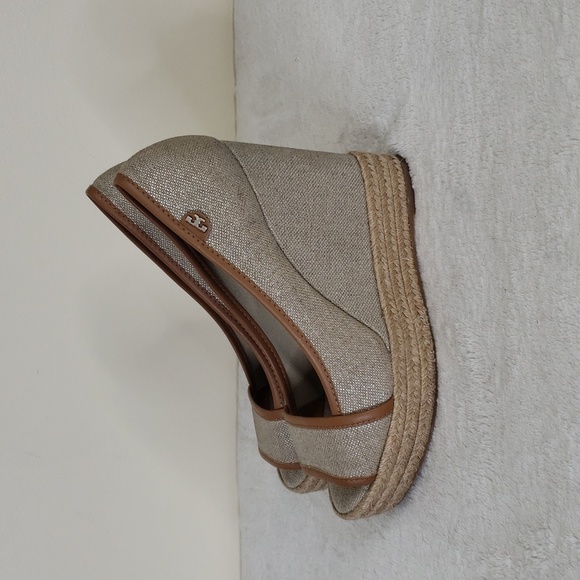 Tory Burch | Shoes | Tory Burch Majorca Open Toe Metallic Silver Wedge ...